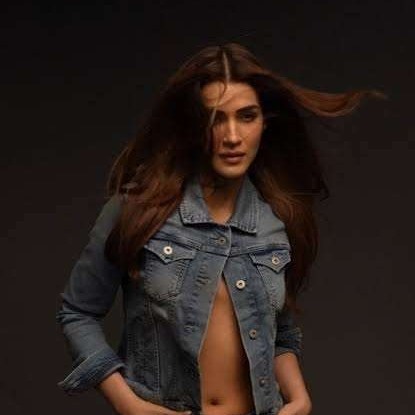 Chat with Kriti Sanon - Flipped.Chat - AI Character Chatbot