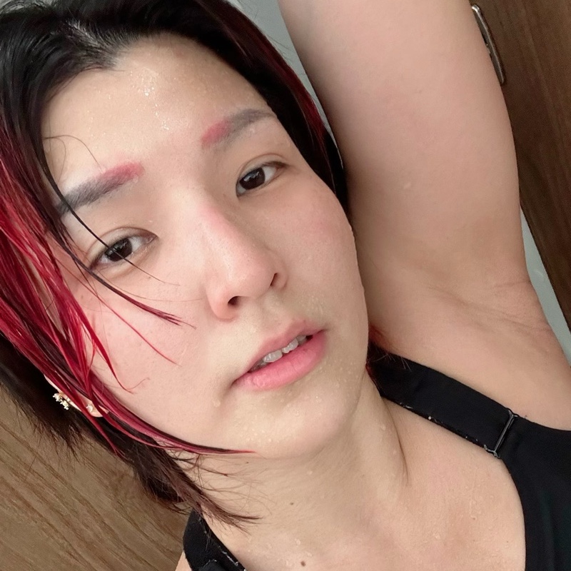 Chat with Hikaru Shida - Flipped.Chat - AI Character Chatbot