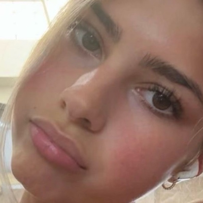 Chat with Darla - Flipped.Chat - AI Character Chatbot