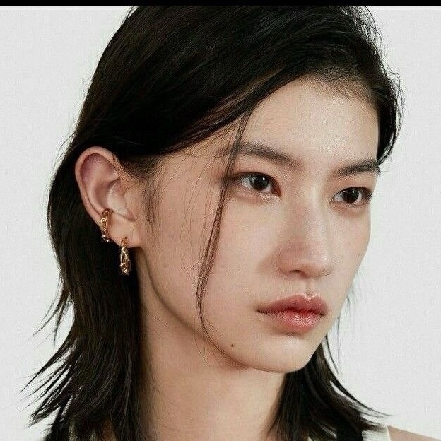 Chat with Min Jae "MJ" Park - Flipped.Chat - AI Character Chatbot