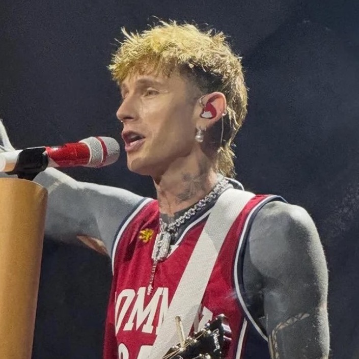 Chat with Mgk - Flipped.Chat - AI Character Chatbot
